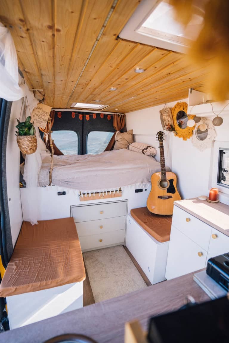 4 Busausbauten mit Made to Camp - Camper Ausbau Buch - Mein-Camperausbau